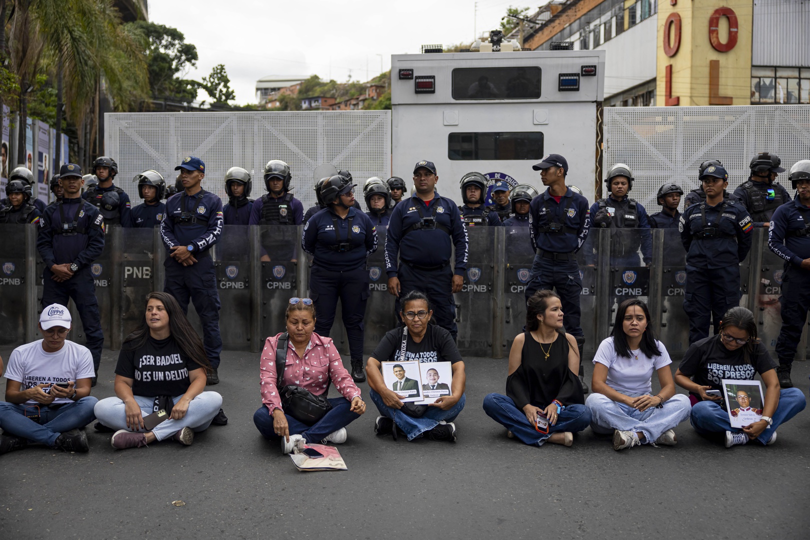 ONG venezolana denuncia traslados de presos políticos recluidos en la ...