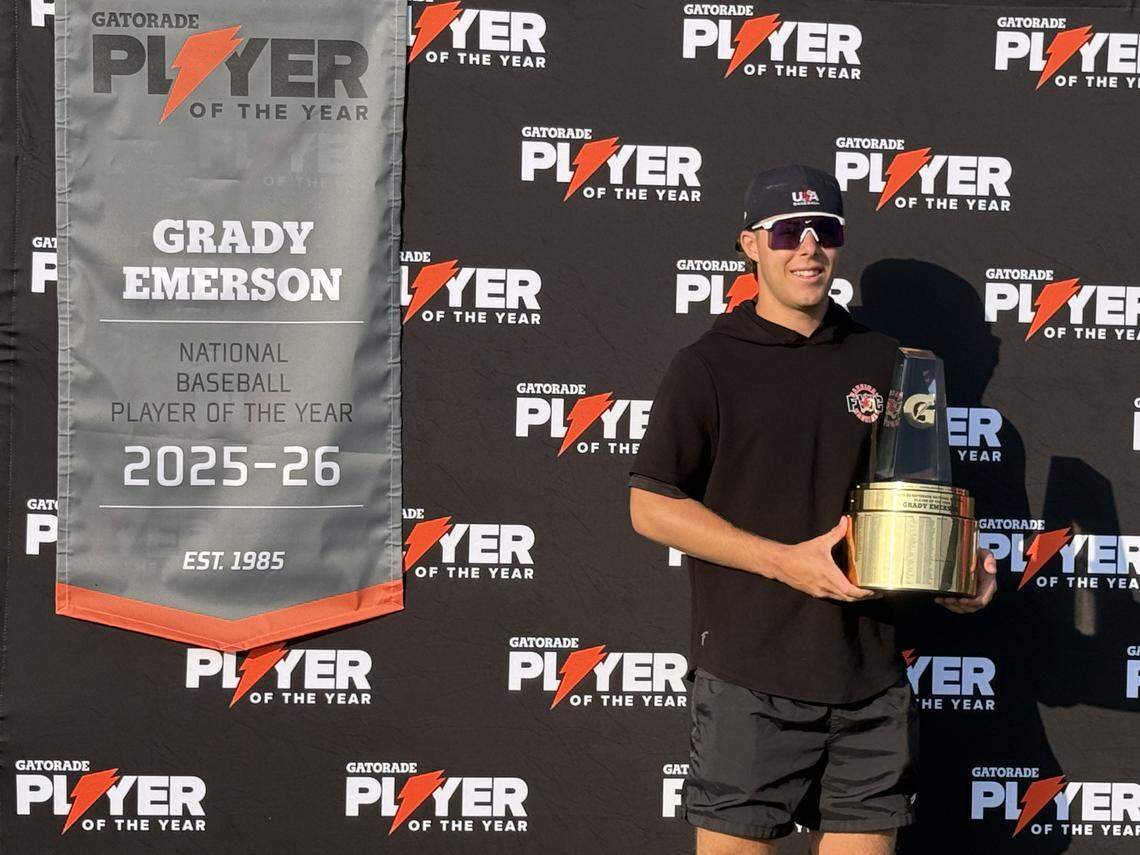 Fort Worth high school baseball star caps career with nation's top honor