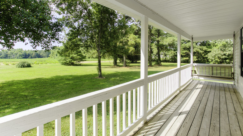 Why so many Southern homes have wrap-around porches