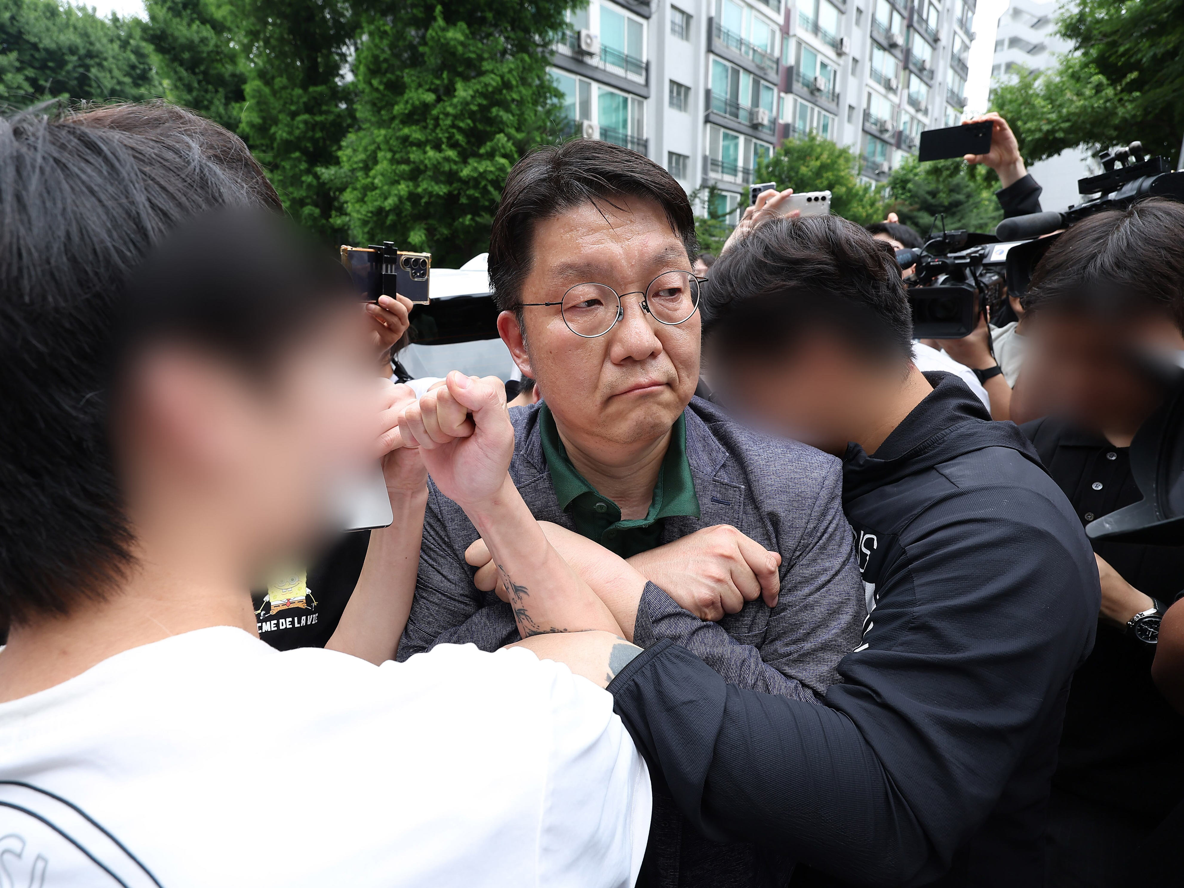 Songpa-gu official denounces NEC as 'deficient'