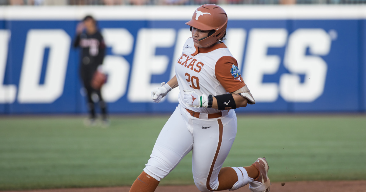 Recap: Texas softball moves to within one win of back-to-back national ...