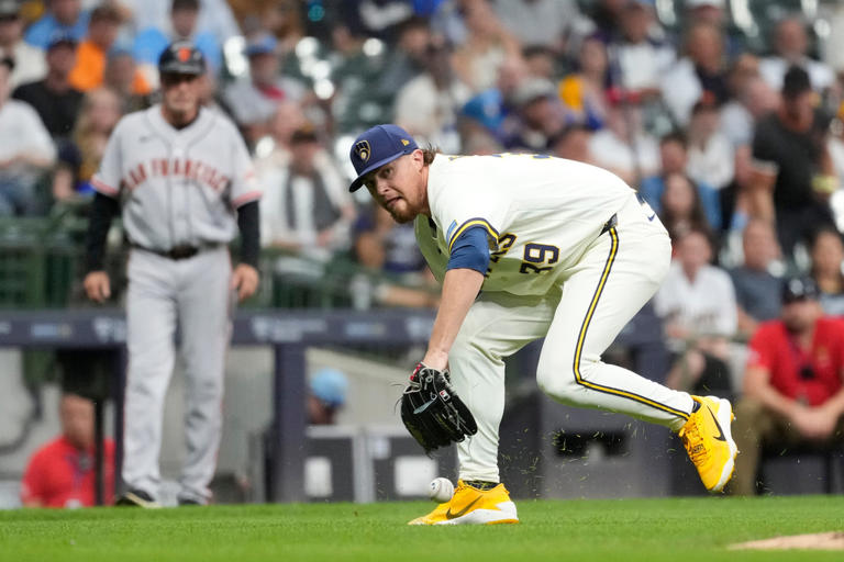 Webb and Bericoto lead the way as Giants hold off the Brewers 1-0
