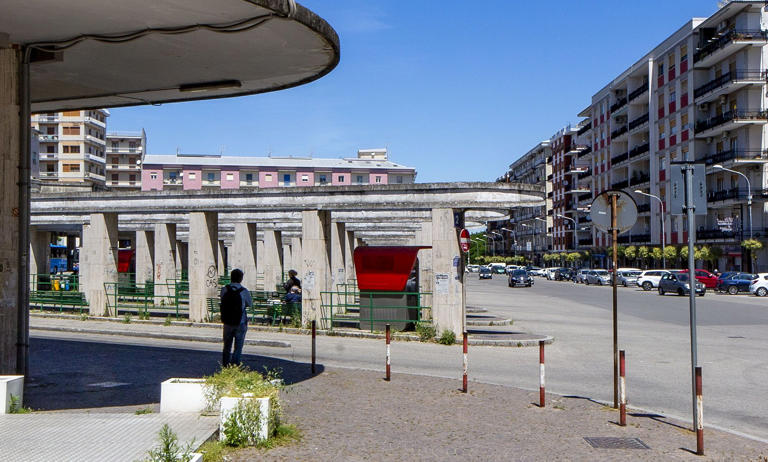 Cosenza, emergenza nel terminal dei bus: focus della polizia municipale