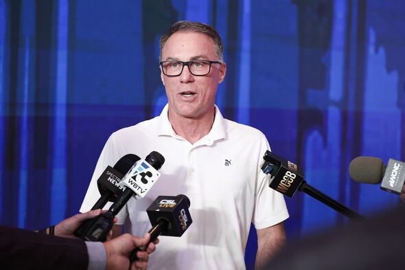Kevin Harvick's return to racing turns into 'demolition derby'