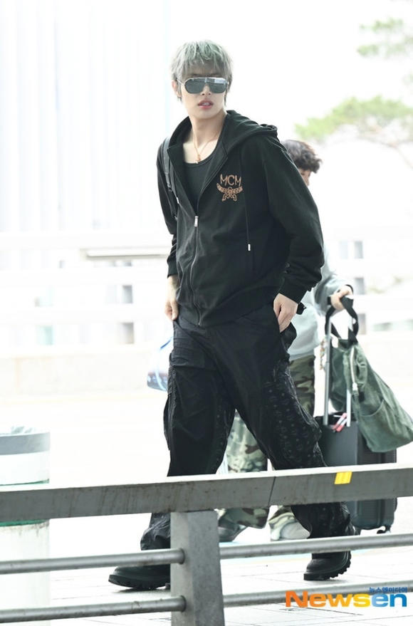 【PHOTO】ATEEZのMINGI、海外スケジュールのため出国