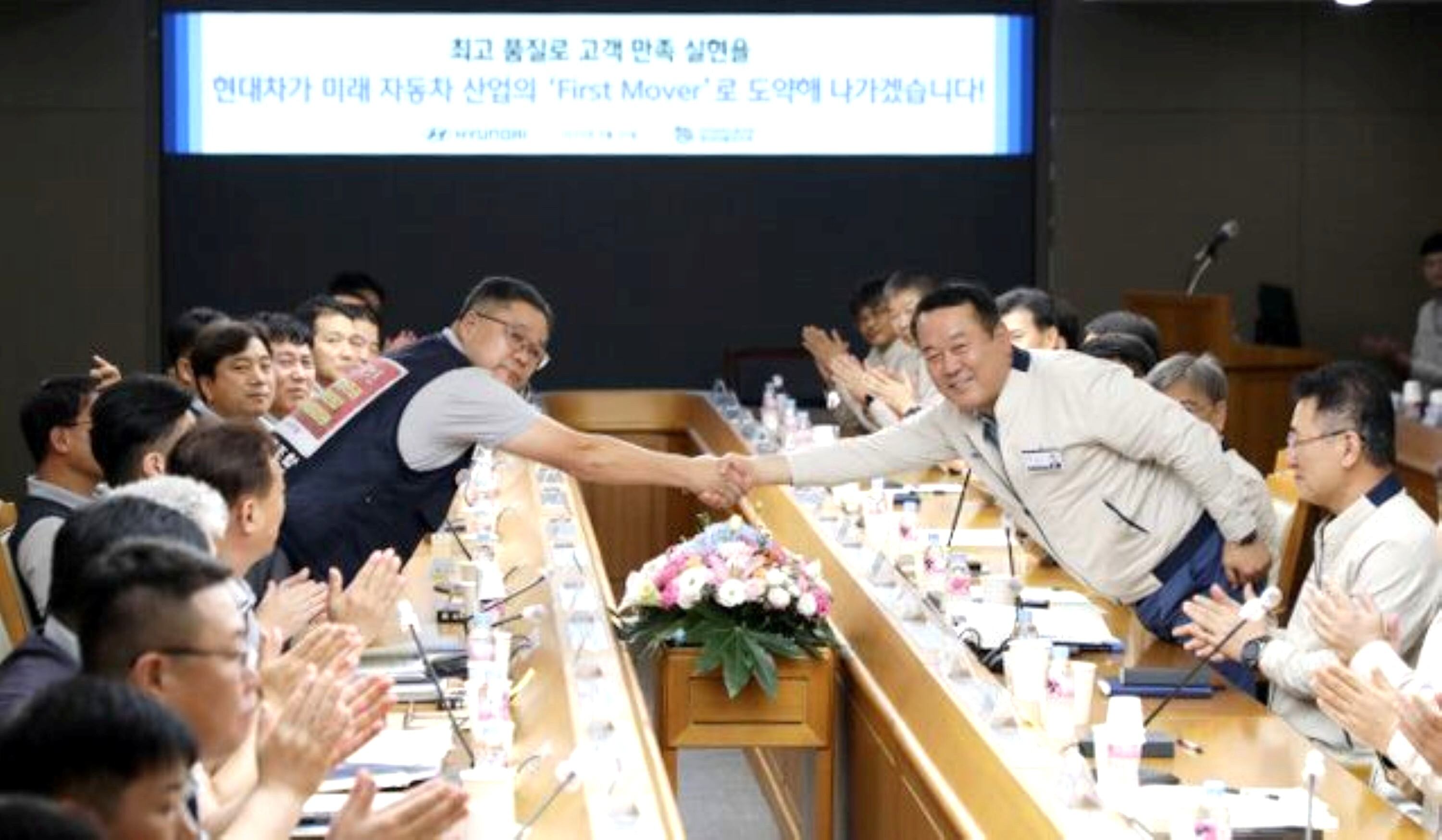 Chung Mong-koo promotes three directors after promotion refusal