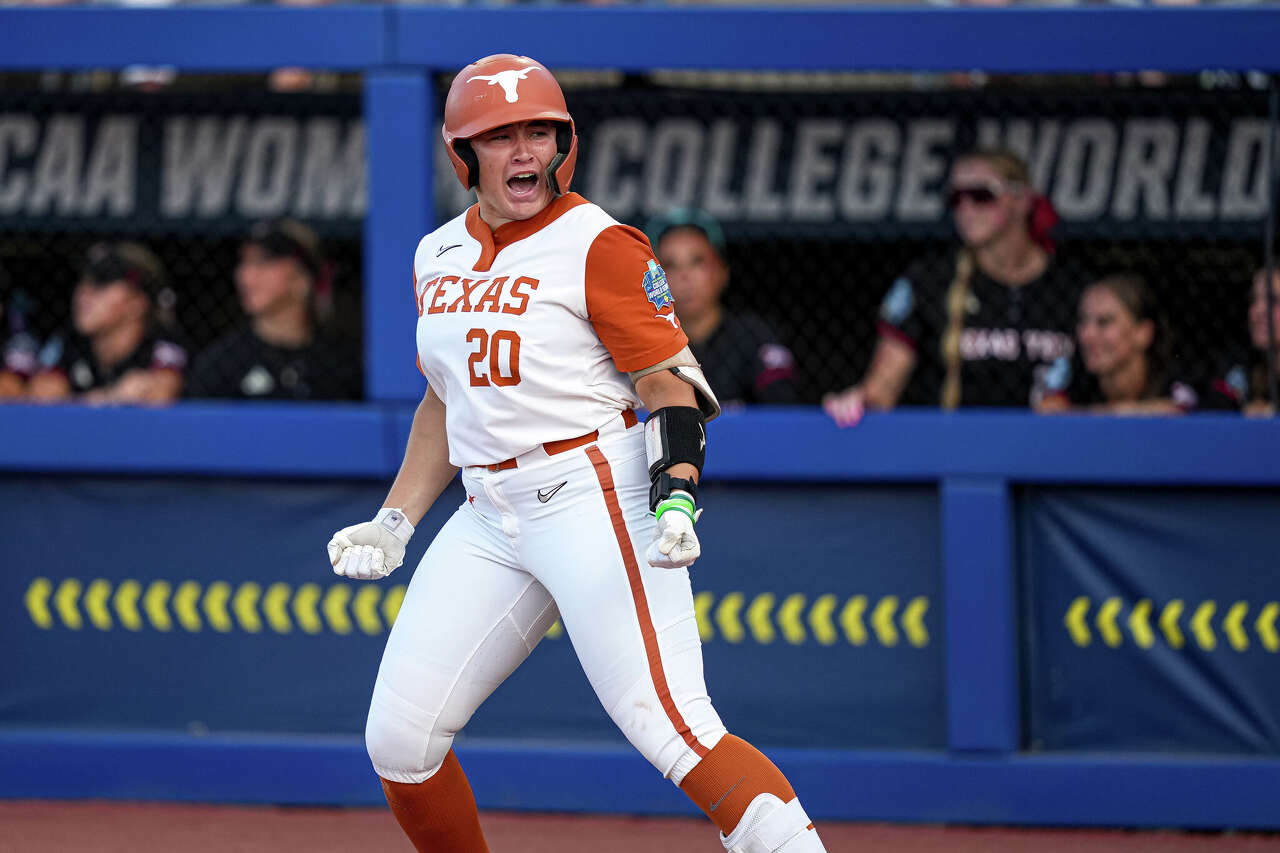 Katie Stewart sets Women's College World Series record: Texas 1B homers ...