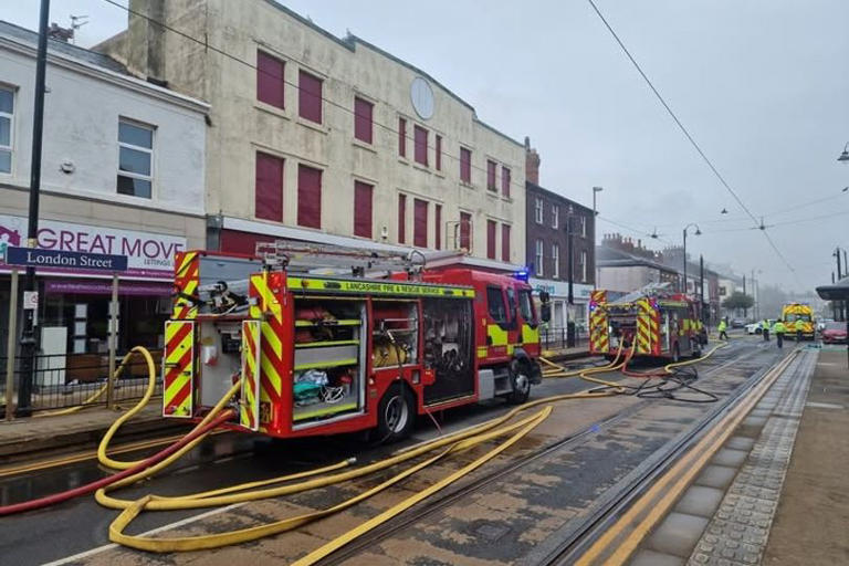 Firefighters issue update after huge blaze at ex-catalogue outlet in ...