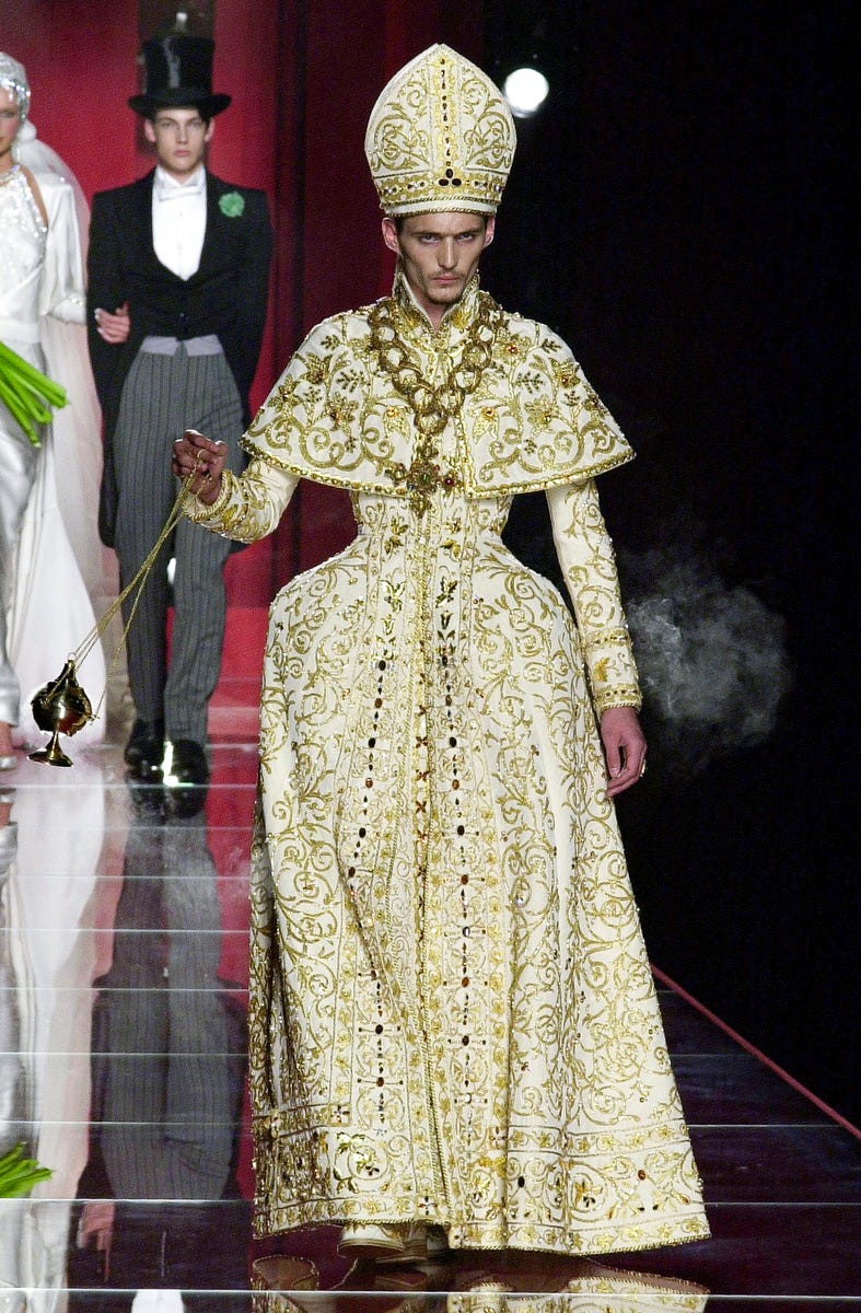 De Rihanna como papisa a Dolce & Gabbana: todas las veces que la moda ...