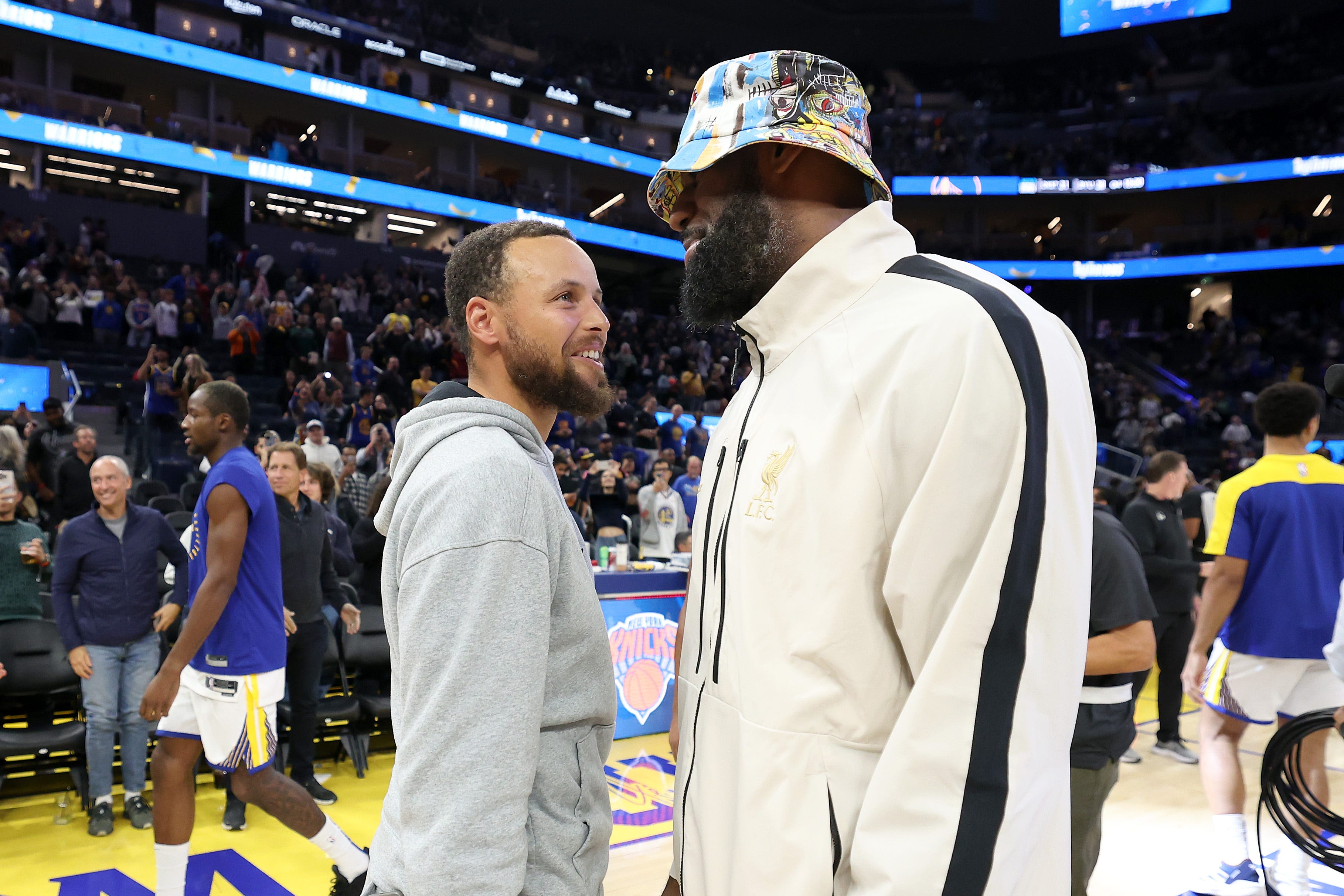 Analyst predicts LeBron James will leave Lakers to join Stephen Curry