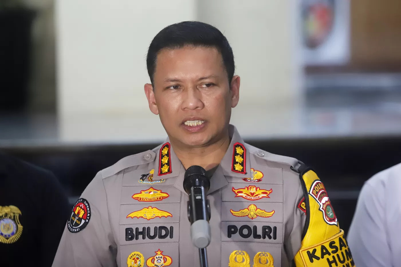 Terungkap! Polda Metro rilis debt collector penusuk pengacara di ...