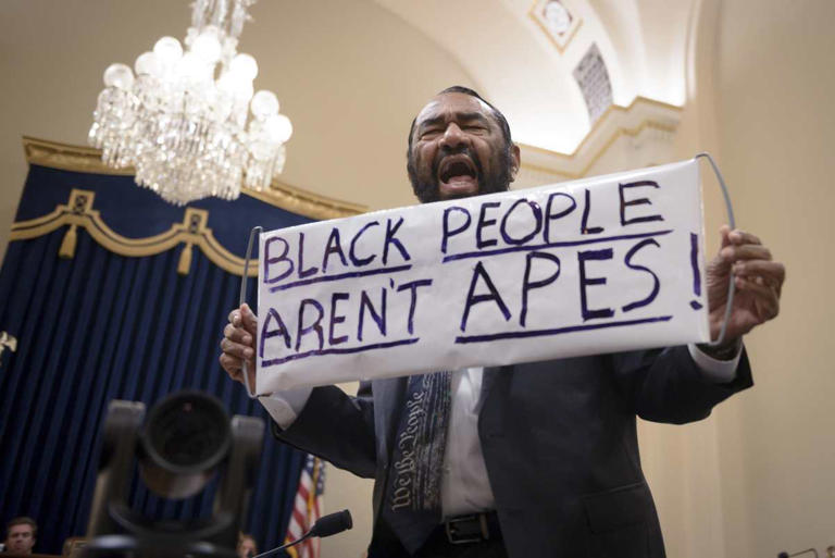 'Shut up!' Al Green erupts at DHS Secretary Markwayne Mullin during ...