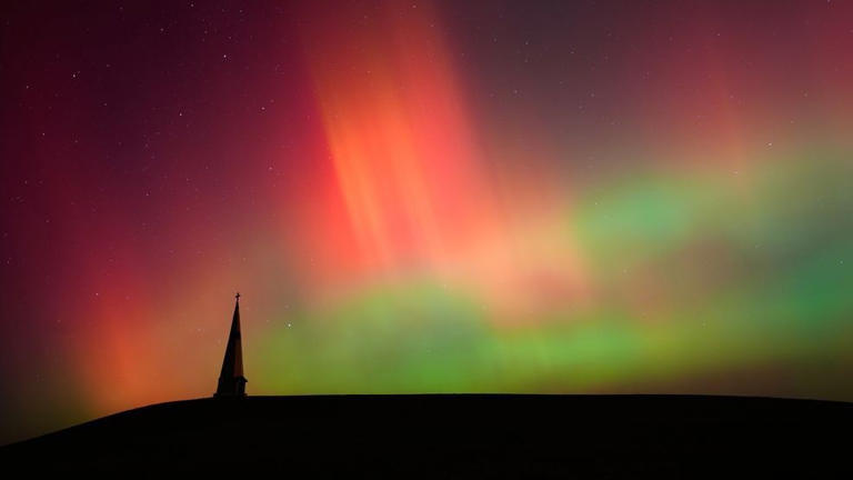 Chance of seeing the northern lights for Pacific Northwest on Thursday ...