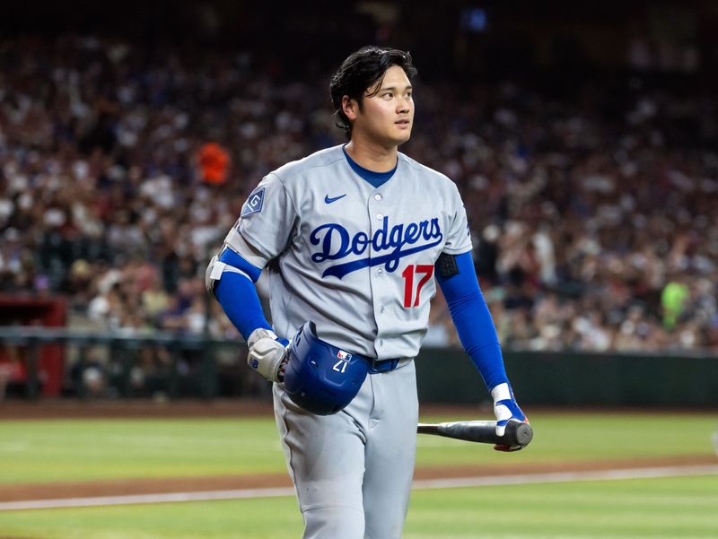 Shohei Ohtani shines on mound, at plate as Dodgers blank D-backs