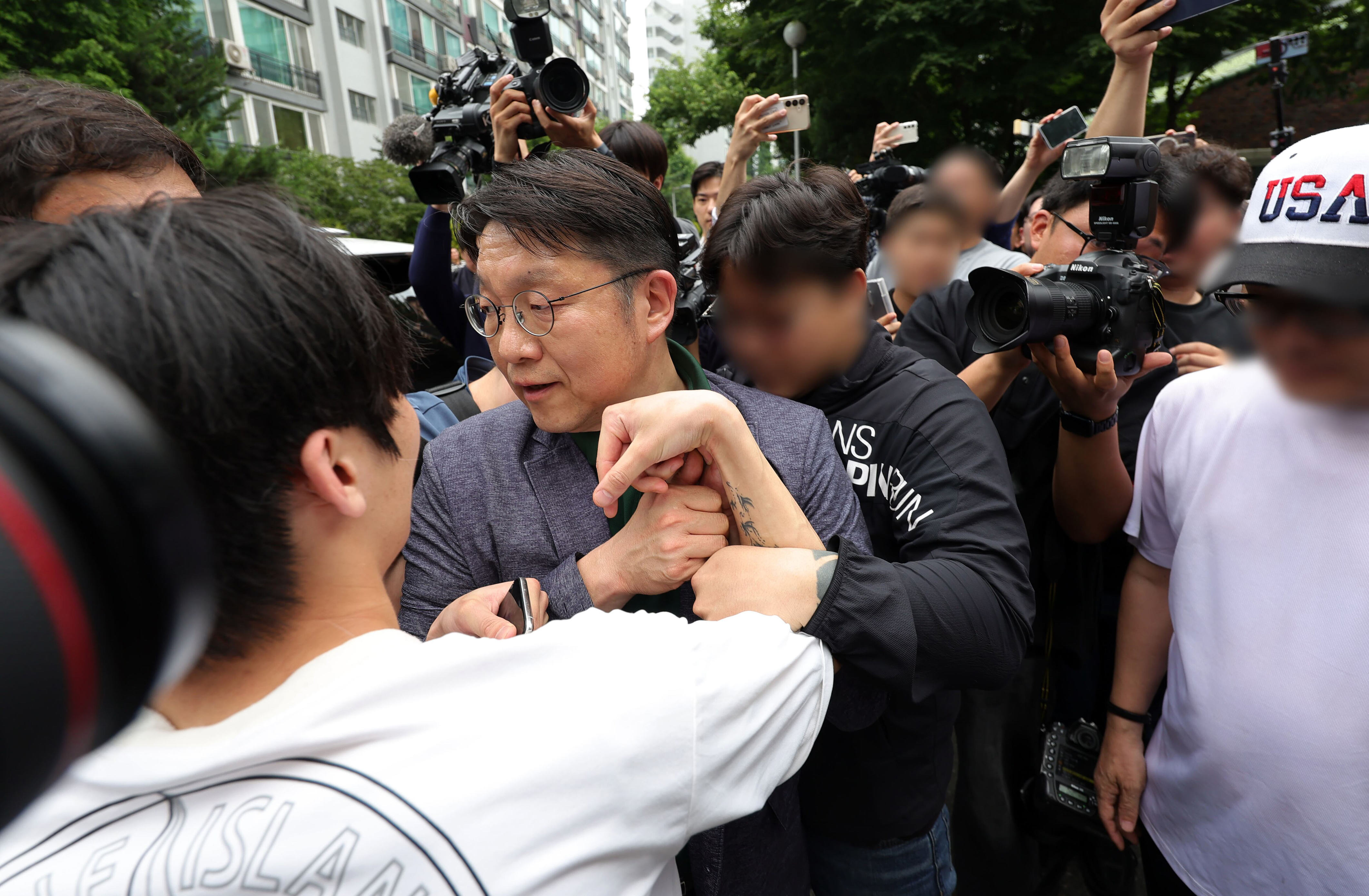 Songpa-gu official slams NEC over ballot shortages