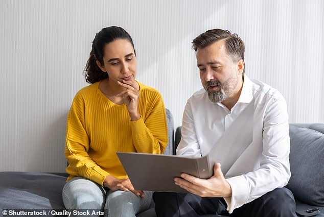 My estate agent wants me to give them 'sole selling rights' - should I ...