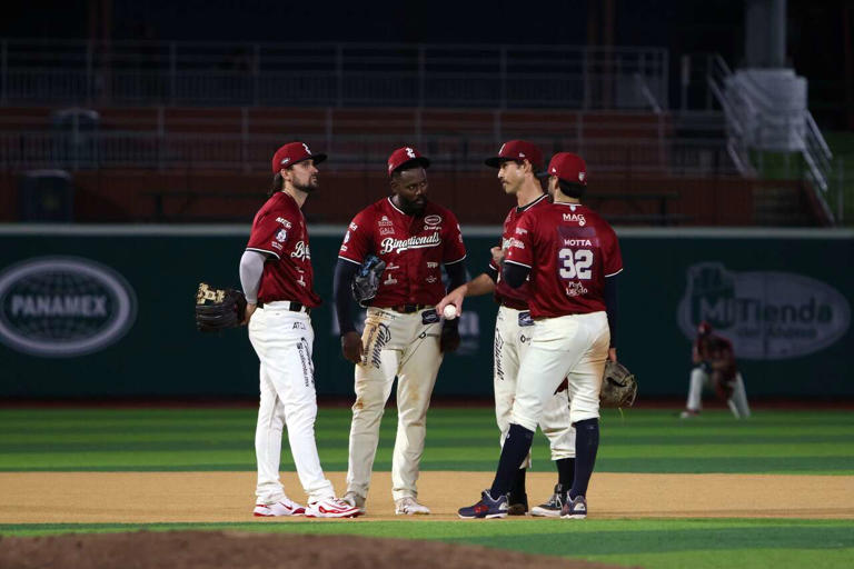 Photos: Tecos take game 2 of series against Rieleros
