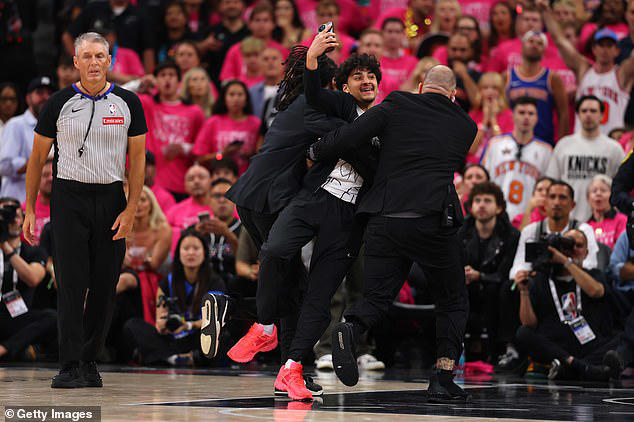 NBA Finals thriller interrupted as rude fan storms the court to take a ...