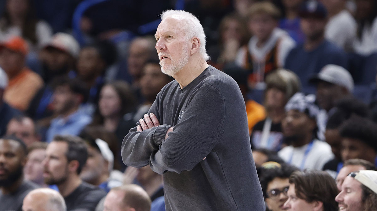 Watch Spurs legend Gregg Popovich take in Game 1 of NBA Finals vs. Knicks