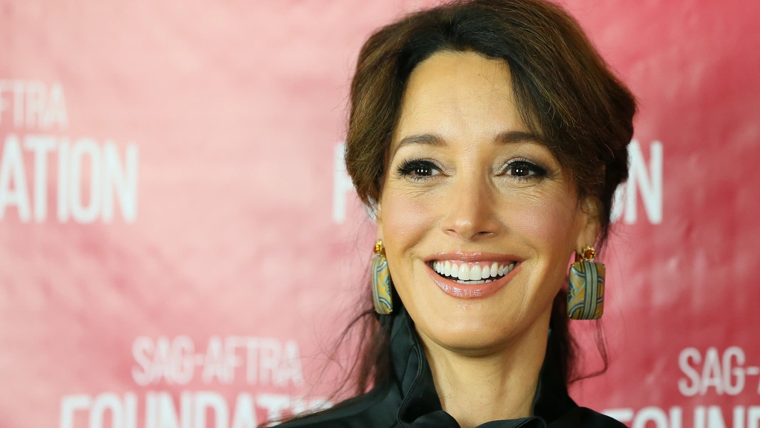 Jennifer Beals and Ella Dixon: Family and careers