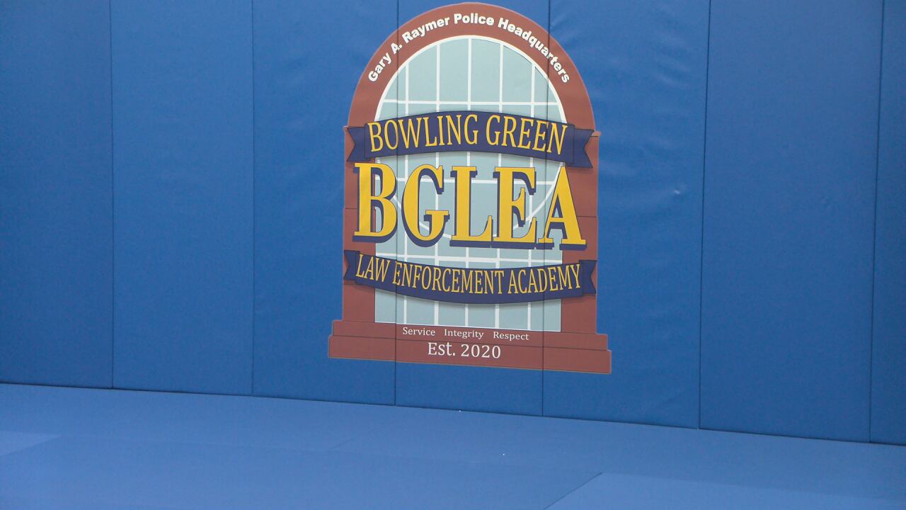 Bowling Green Police Department hosts recruitment open house