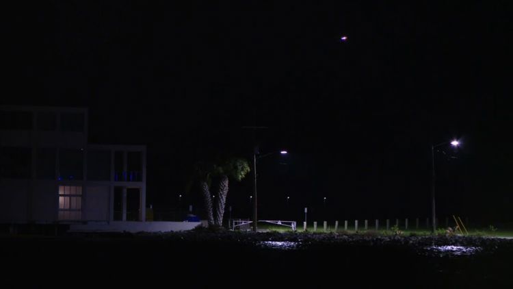Officers scanning Lake Pontchartrain amid report of missing person ...