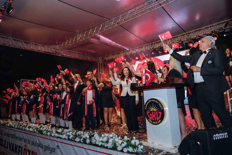 GKV Özel İlkokulu’nda kep heyecanı ve mezuniyet gururu