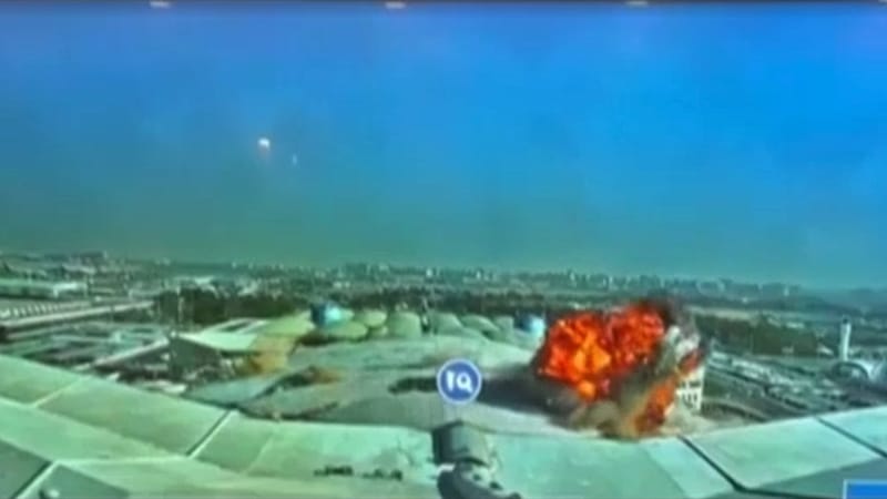 Video zeigt Moment, in dem Drohne Terminal des Flughafens Kuwait trifft