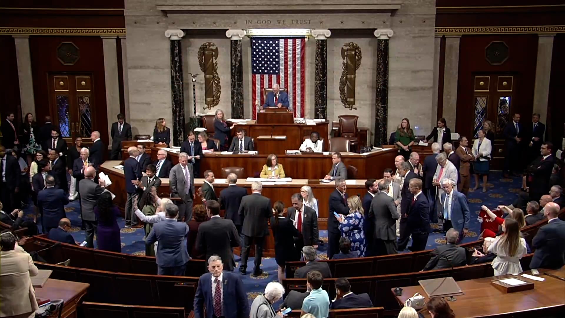 US House votes to limit Trump's Iran war powers