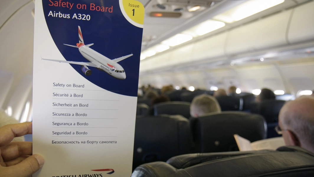 UK weighs nationwide flight ban for unruly passengers