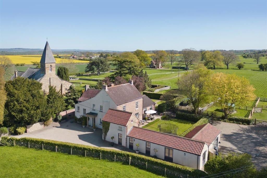 For sale: This beautiful rural home has undergone a high-end ...