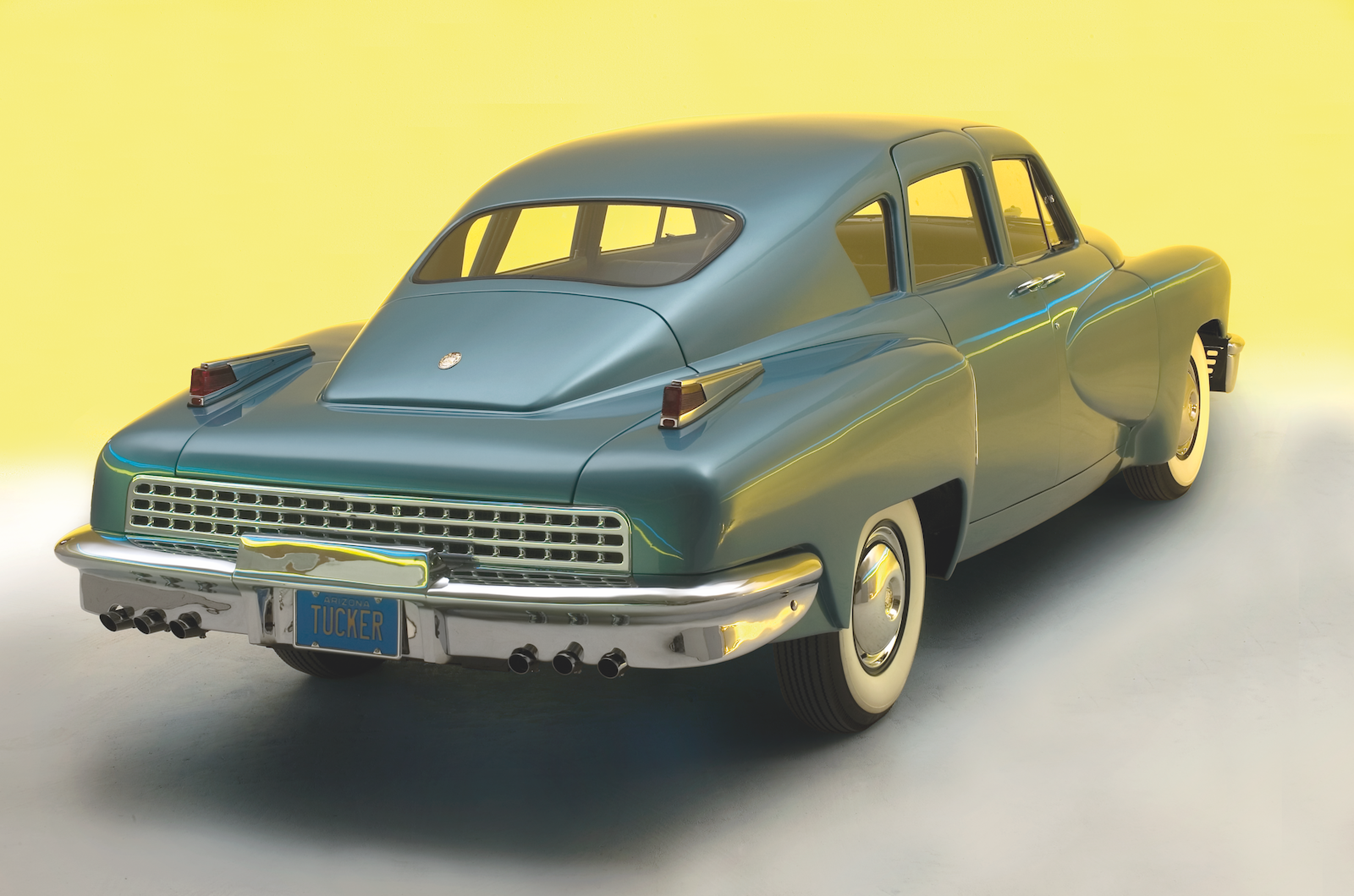 29 classic cars with cool tail-lights