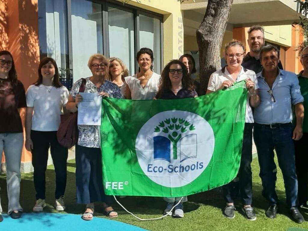 Laigueglia, alle scuole Badarò sventola la bandiera verde