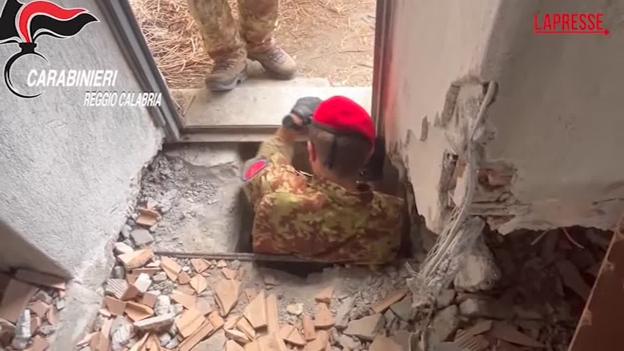 Reggio Calabria, scoperto bunker sotterraneo con cunicoli segreti e ...