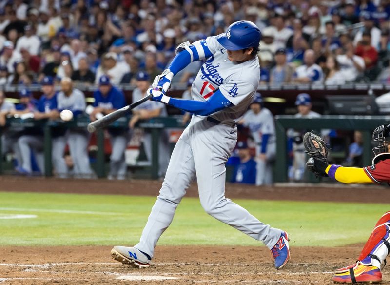 Shohei Ohtani shines on mound, at plate as Dodgers blank D-backs