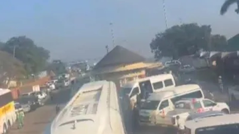 Over 900 Mozambicans leave South Africa in massive border operation