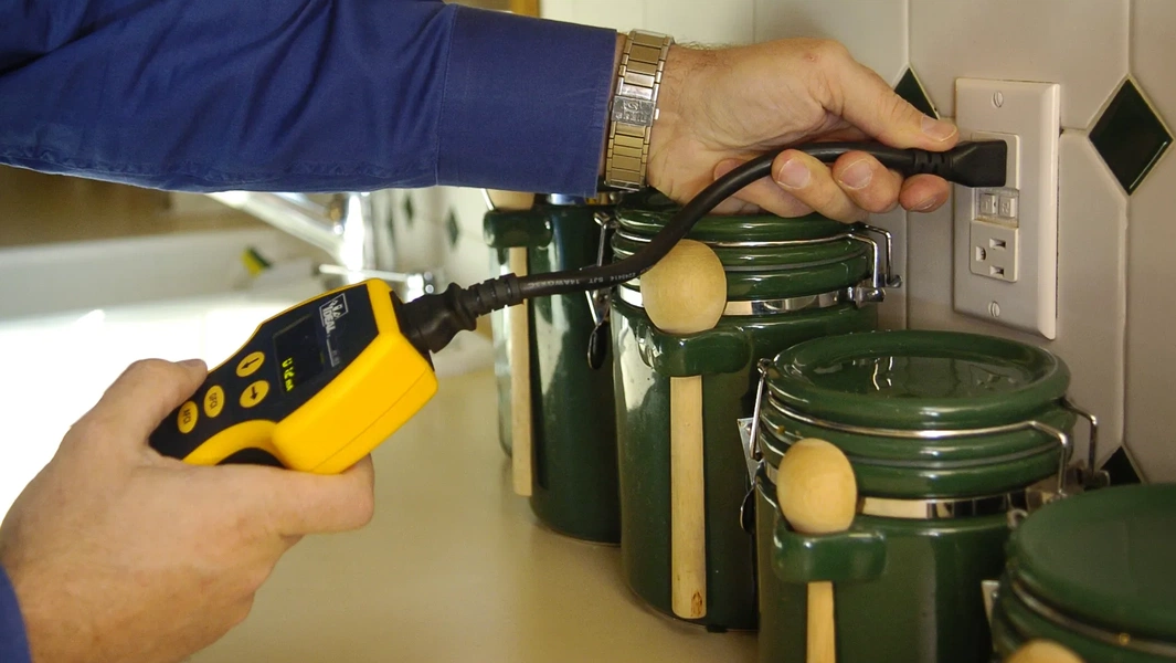 Home electrical safety tips every homeowner should know