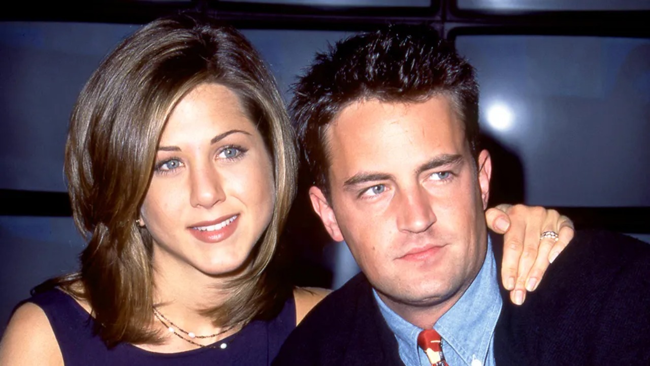 Jennifer Aniston’s heartbreaking letter to Matthew Perry pulled from ...