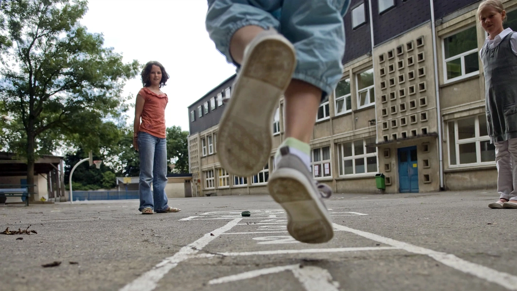 22 nostalgic pastimes and trends we remember