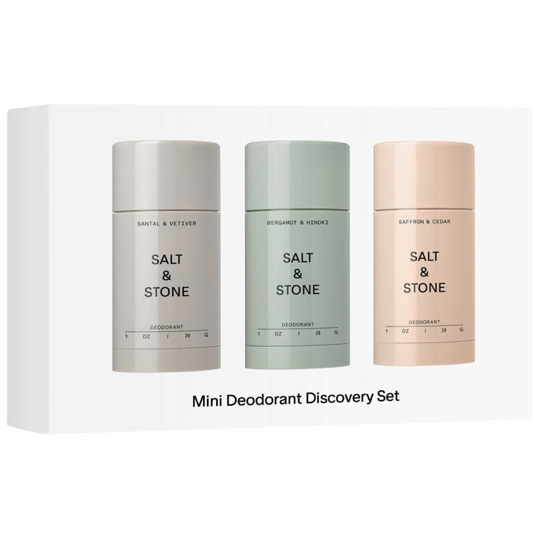 Ces 3 déodorants Salt & Stone sont à retrouver avec le nouveau Harper's ...