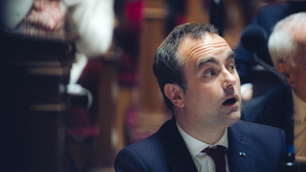 Lecornu appelle « trouver une solution » pour les armées après un coup ...