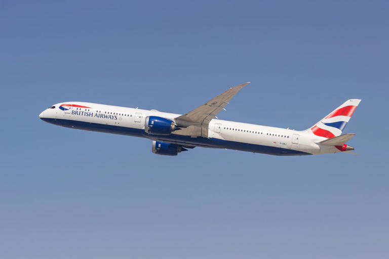 British Airways extends Dubai flight suspension until autumn