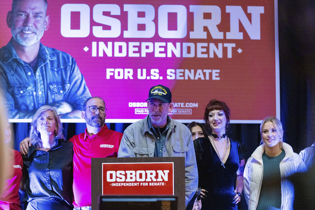 Democrats eye independent candidates to compete in red states