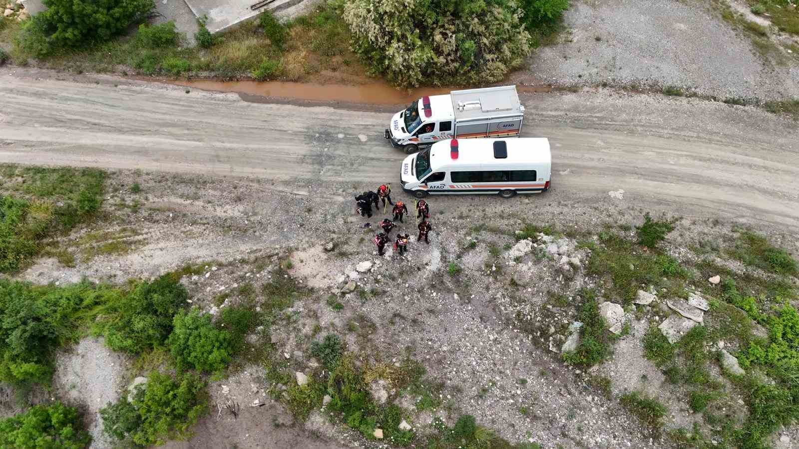 Kelkit Çayı’na atlayan kızı arama çalışmaları 19’uncu gününde de devam ...