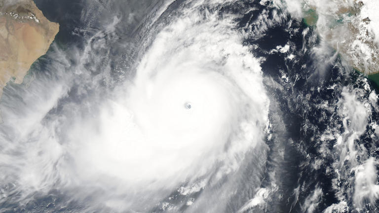 At 270 km/h, Cyclone Gonu was this region’s strongest-ever storm
