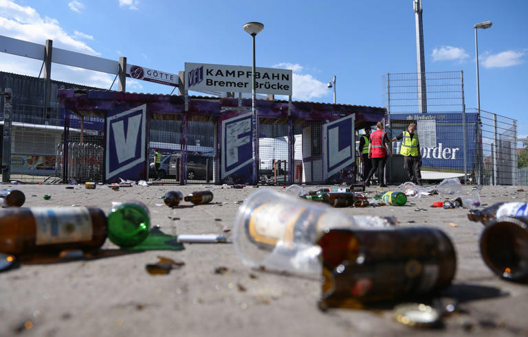 FIFA bans fans from bringing empty bottles to World Cup stadiums