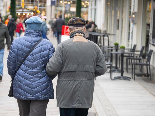 Neue Zahlen zeigen massives Rentenproblem: Ostdeutsche Rentner erhalten ...