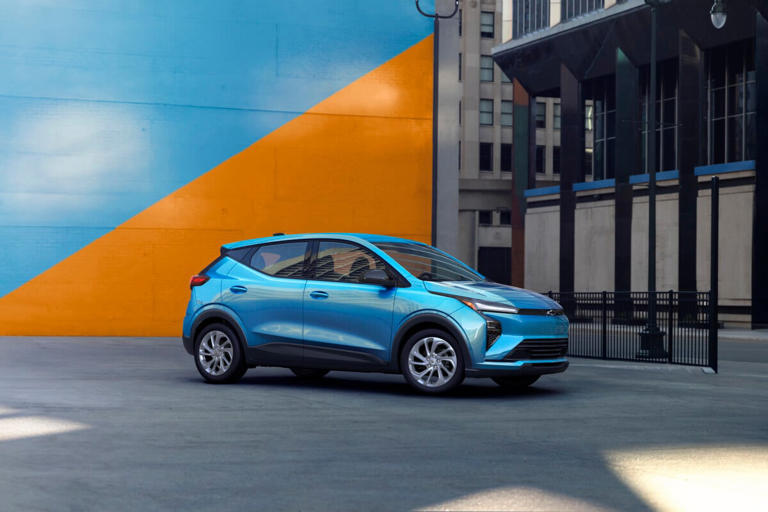Pourquoi General Motors construit sa nouvelle Bolt EV par lots de 30 ...