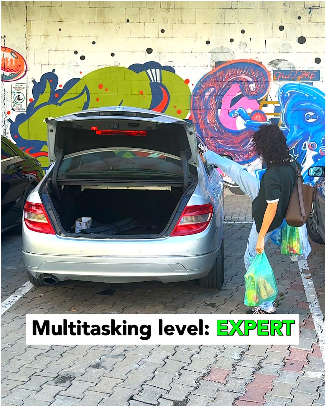 Car door trick every shopper needs to know 🚗👌