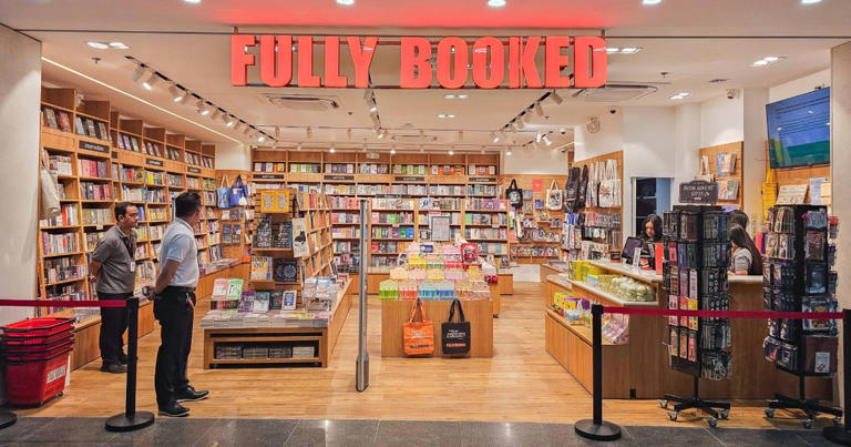 Look: Fully Booked opens in NAIA Terminal 3